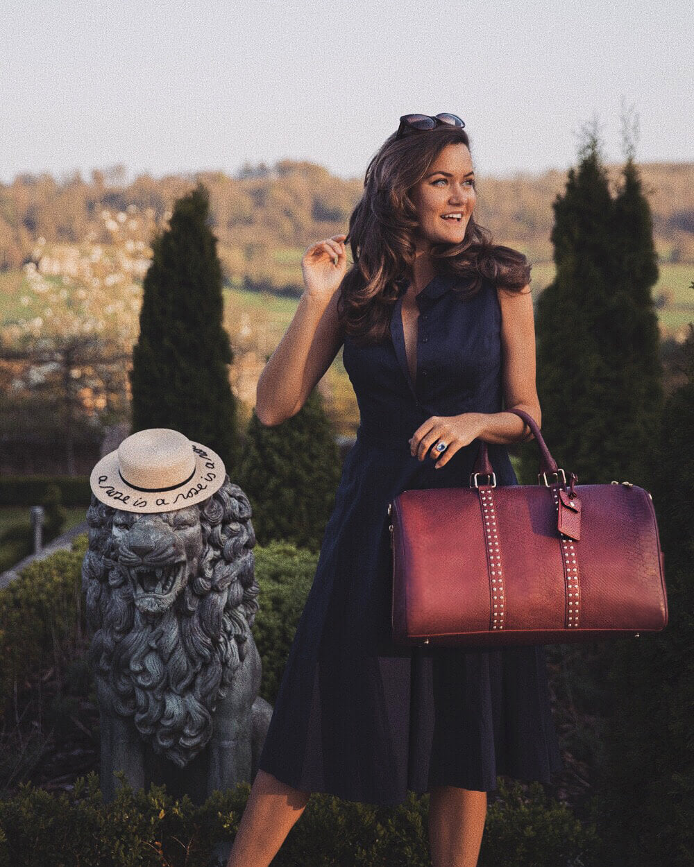 Burgundy København Holdall Luggage Bag - latitu – Latitu°